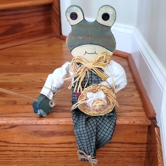 Unk | Accents | Wooden Frog Home Decor Sits On Shelf Or Stairs | Poshmark